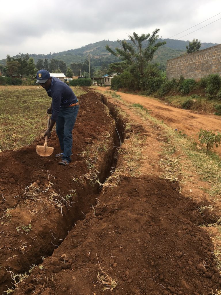 02 digging ditches 2IMG_5781 - Crossway International